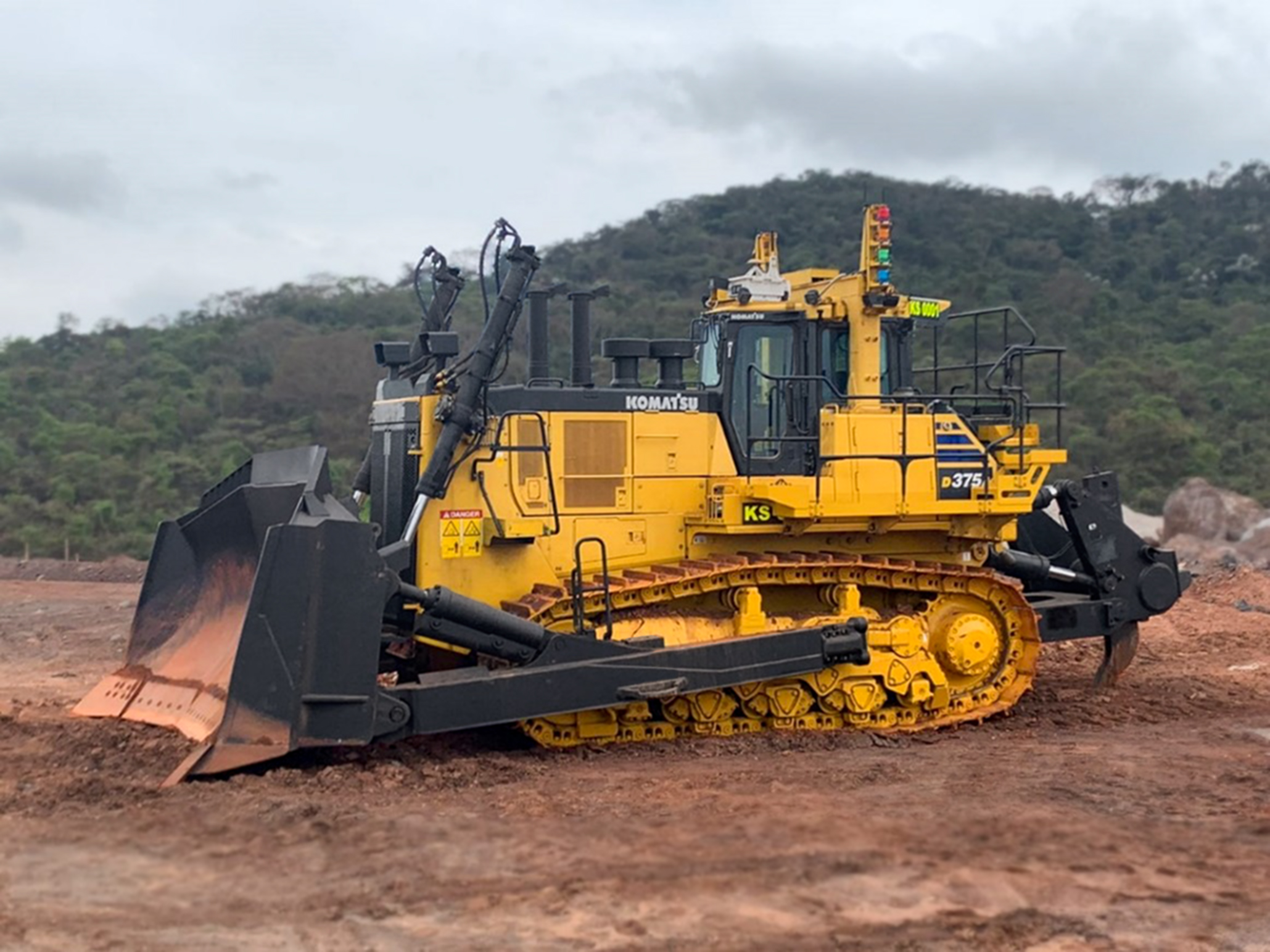 Komatsu to highlight drill and dozer teleoperation advancements | Komatsu
